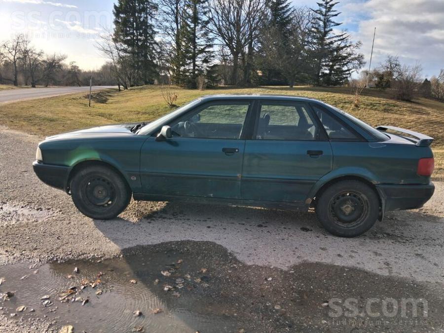 Zaļš Audi 80 1993 Talsi, ar dzinēja tilpumu 2.00 L un nobraukumu 422 tūkst. km par 500 €, foto 5 vietnē AUTOMOTO.COM.LV