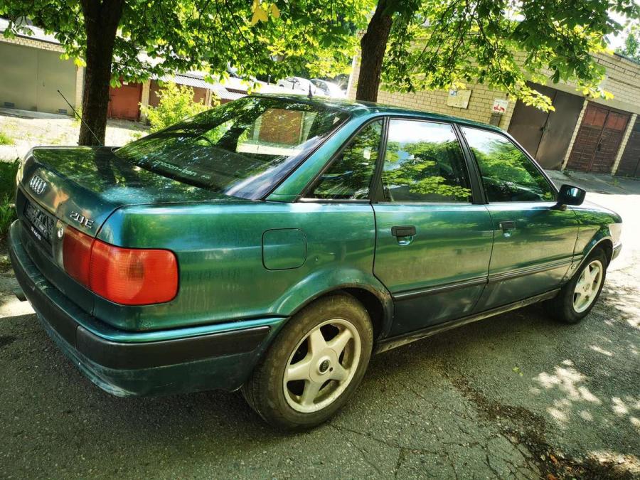 Zaļš Audi 80 1993 Kauņa, ar dzinēja tilpumu 2.00 L un nobraukumu 299 tūkst. km par 666 €, foto 4 vietnē AUTOMOTO.COM.LV