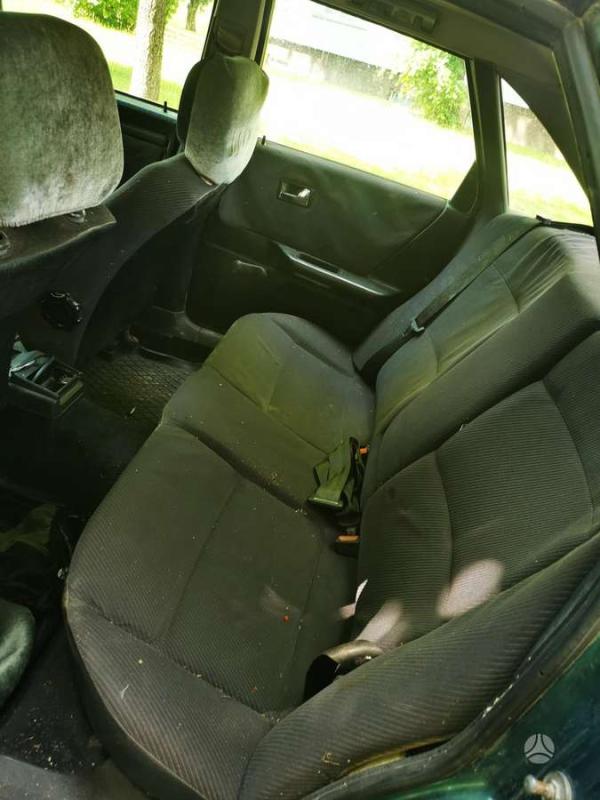 Zaļš Audi 80 1993 Kauņa, ar dzinēja tilpumu 2.00 L un nobraukumu 299 tūkst. km par 666 €, foto 9 vietnē AUTOMOTO.COM.LV
