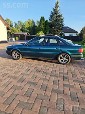 Zaļš Audi 80 1993 Liepāja, ar dzinēja tilpumu 2.60 L un nobraukumu 329 tūkst. km par 1750 €, foto 3 vietnē AUTOMOTO.COM.LV