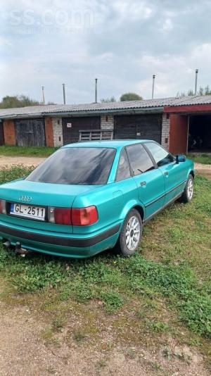 Zaļš Audi 80 1994 Limbaži, ar dzinēja tilpumu 2.00 L un nobraukumu 258 tūkst. km par 400 €, foto 3 vietnē AUTOMOTO.COM.LV