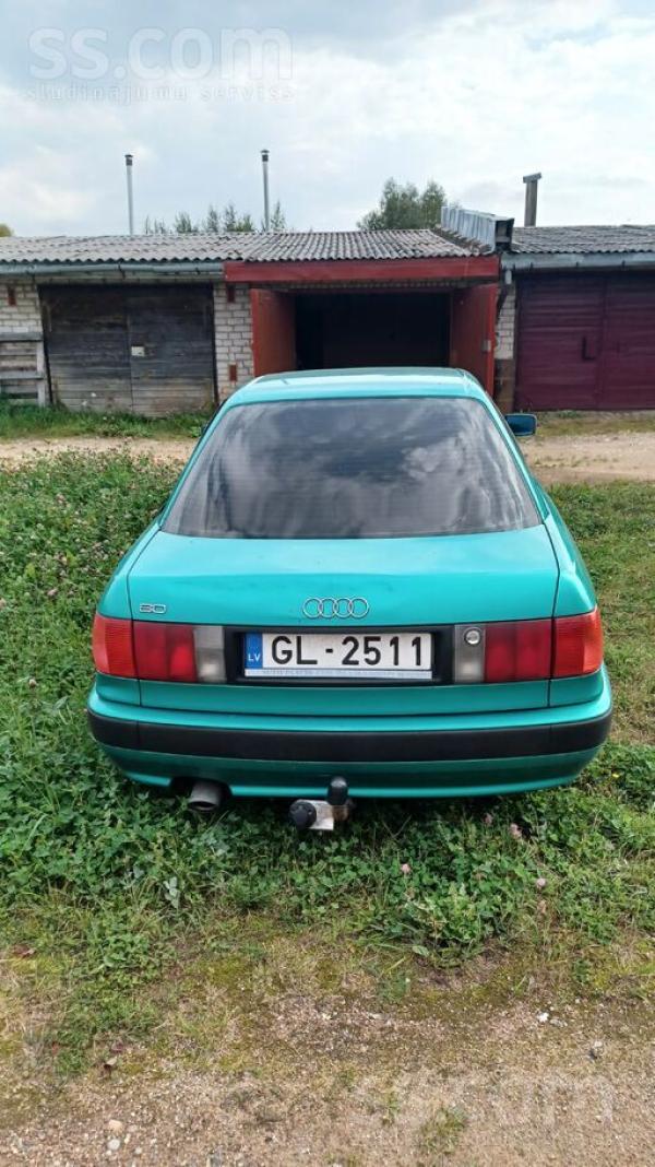 Zaļš Audi 80 1994 Limbaži, ar dzinēja tilpumu 2.00 L un nobraukumu 258 tūkst. km par 400 €, foto 4 vietnē AUTOMOTO.COM.LV
