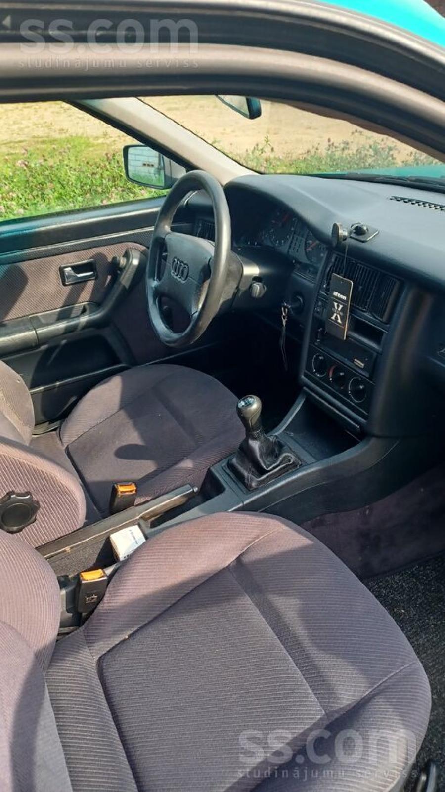 Zaļš Audi 80 1994 Limbaži, ar dzinēja tilpumu 2.00 L un nobraukumu 258 tūkst. km par 400 €, foto 7 vietnē AUTOMOTO.COM.LV