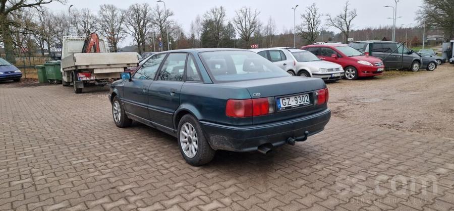 Zaļš Audi 80 1994 Valmiera, ar dzinēja tilpumu 2.00 L un nobraukumu 179 tūkst. km par 900 €, foto 4 vietnē AUTOMOTO.COM.LV