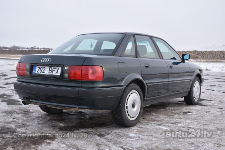Green Audi 80 1994 in Tallinn, with an engine capacity of 2.00 L and mileage of 266 thousand km for 2250 €, photo 5 on AUTOMOTO.COM.LV