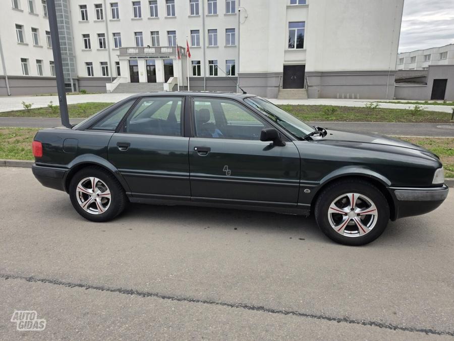 Green Audi 80 1994 in Jurbarkas, with an engine capacity of 2.00 L and mileage of 275 thousand km for 900 €, photo 3 on AUTOMOTO.COM.LV
