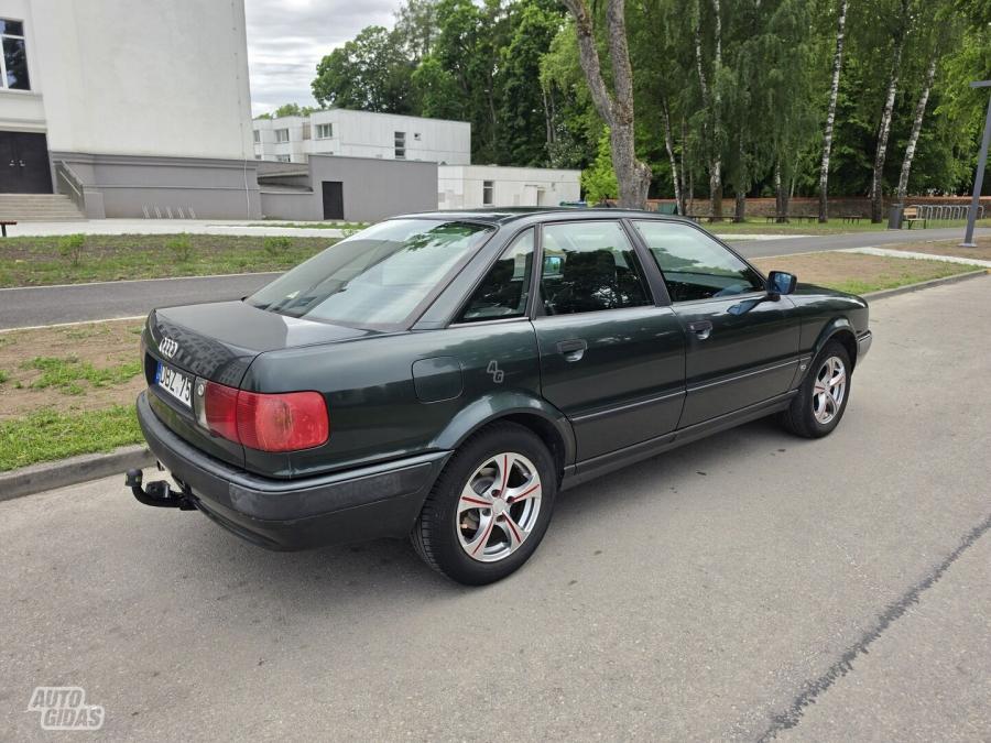 Green Audi 80 1994 in Jurbarkas, with an engine capacity of 2.00 L and mileage of 275 thousand km for 900 €, photo 4 on AUTOMOTO.COM.LV