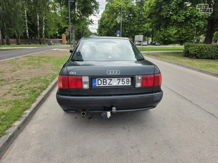 Green Audi 80 1994 in Jurbarkas, with an engine capacity of 2.00 L and mileage of 275 thousand km for 900 €, photo 5 on AUTOMOTO.COM.LV