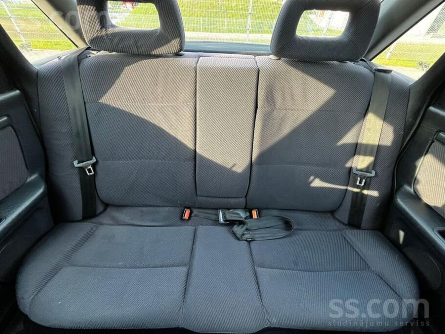 Zaļš Audi 80 1994 Valmiera, ar dzinēja tilpumu 2.00 L un nobraukumu 0 tūkst. km par 950 €, foto 10 vietnē AUTOMOTO.COM.LV