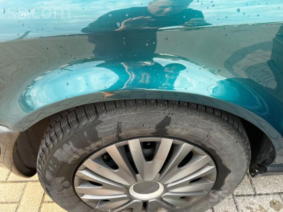 Zaļš Audi 80 1994 Valmiera, ar dzinēja tilpumu 2.00 L un nobraukumu 0 tūkst. km par 950 €, foto 15 vietnē AUTOMOTO.COM.LV