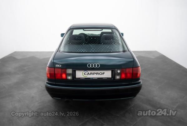 Zaļš Audi 80 1994 Tallina, ar dzinēja tilpumu 2.00 L un nobraukumu 163 tūkst. km par 3999 €, foto 5 vietnē AUTOMOTO.COM.LV