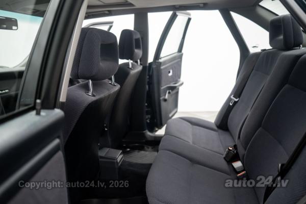 Zaļš Audi 80 1994 Tallina, ar dzinēja tilpumu 2.00 L un nobraukumu 163 tūkst. km par 3999 €, foto 8 vietnē AUTOMOTO.COM.LV