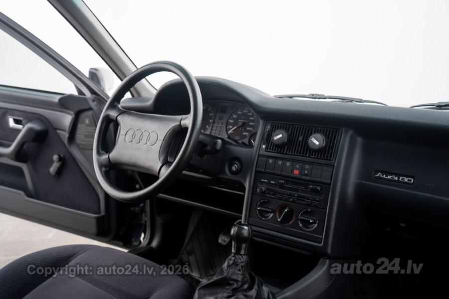 Green Audi 80 1994 in Tallinn, with an engine capacity of 2.00 L and mileage of 163 thousand km for 3999 €, photo 12 on AUTOMOTO.COM.LV