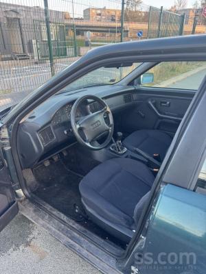 Green Audi 80 1994 in Riga, with an engine capacity of 1.80 L and mileage of 244 thousand km for 450 €, photo 7 on AUTOMOTO.COM.LV