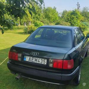 Zaļš Audi 80 1994 Kauņa, ar dzinēja tilpumu 1.98 L un nobraukumu 327 tūkst. km par 1000 €, foto 5 vietnē AUTOMOTO.COM.LV