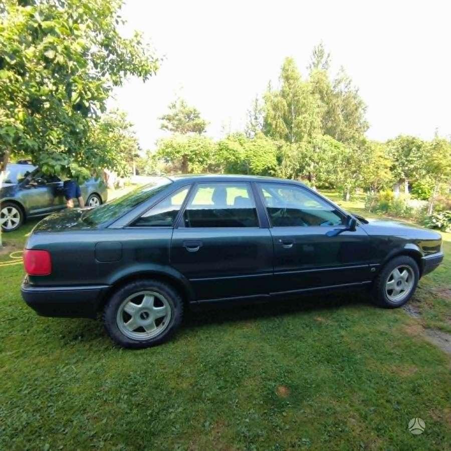Zaļš Audi 80 1994 Kauņa, ar dzinēja tilpumu 1.98 L un nobraukumu 327 tūkst. km par 1000 €, foto 7 vietnē AUTOMOTO.COM.LV