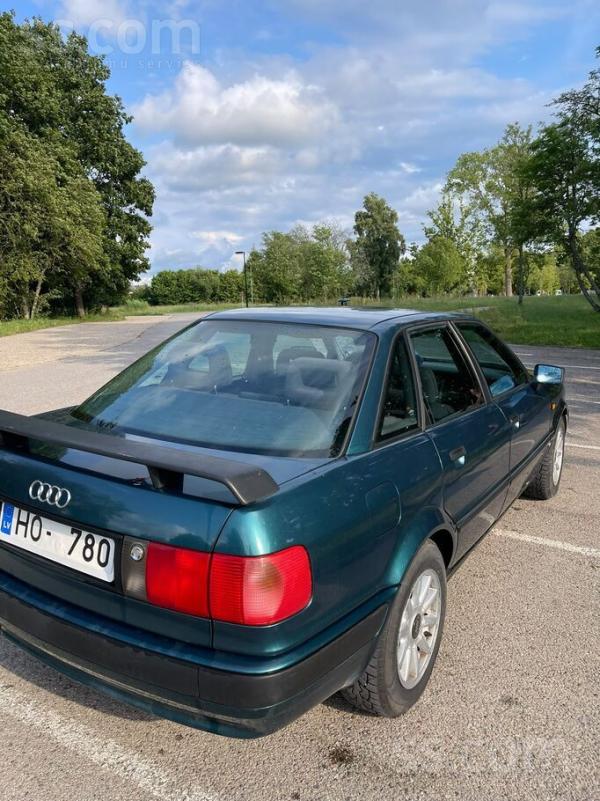 Green Audi 80 1994 in Kuldiga, with an engine capacity of 2.00 L and mileage of 422 thousand km for 1200 €, photo 3 on AUTOMOTO.COM.LV