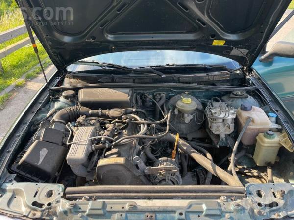 Green Audi 80 1994 in Kuldiga, with an engine capacity of 2.00 L and mileage of 422 thousand km for 1200 €, photo 5 on AUTOMOTO.COM.LV