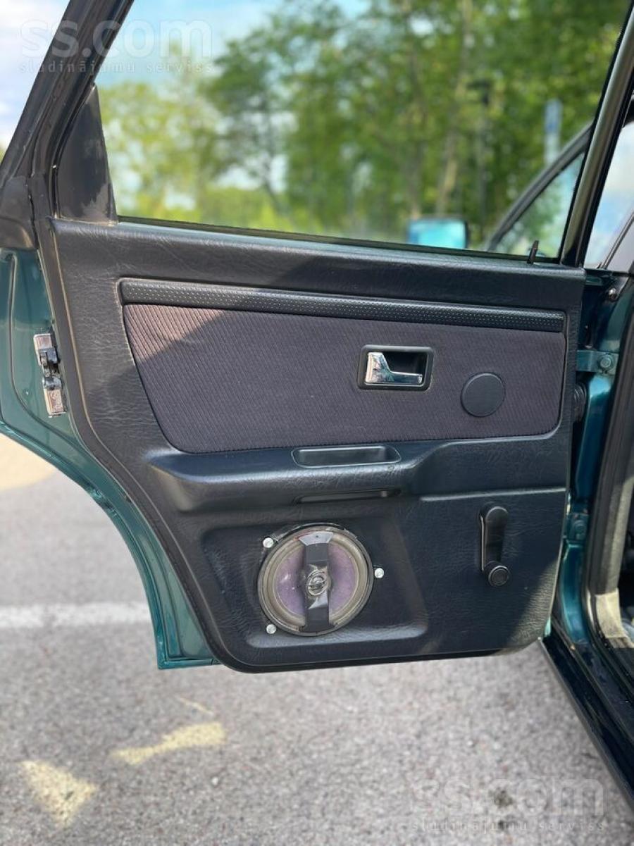 Zaļš Audi 80 1994 Kuldīga, ar dzinēja tilpumu 2.00 L un nobraukumu 422 tūkst. km par 1200 €, foto 12 vietnē AUTOMOTO.COM.LV