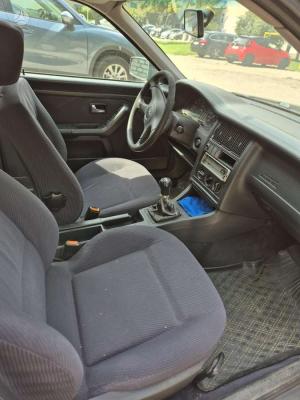 Green Audi 80 1994 in Vilnius, with an engine capacity of 2.00 L and mileage of 300 thousand km for 1200 €, photo 10 on AUTOMOTO.COM.LV