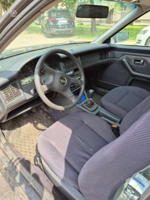 Green Audi 80 1994 in Vilnius, with an engine capacity of 2.00 L and mileage of 300 thousand km for 1200 €, photo 13 on AUTOMOTO.COM.LV