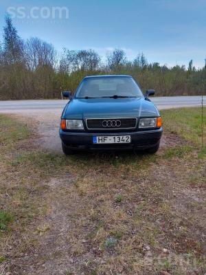 Green Audi 80 1995 in Ogre, with an engine capacity of 2.00 L and mileage of 353 thousand km for 450 €, photo 3 on AUTOMOTO.COM.LV