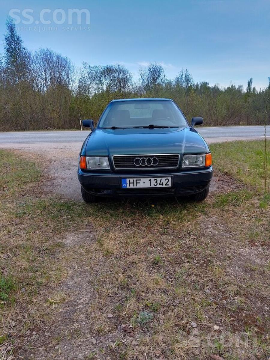 Green Audi 80 1995 in Ogre, with an engine capacity of 2.00 L and mileage of 353 thousand km for 450 €, photo 3 on AUTOMOTO.COM.LV