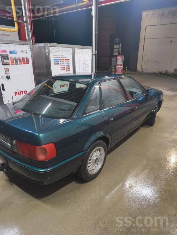 Green Audi 80 1995 in Saldus, with an engine capacity of 2.00 L and mileage of 360 thousand km for 1250 €, photo 2 on AUTOMOTO.COM.LV