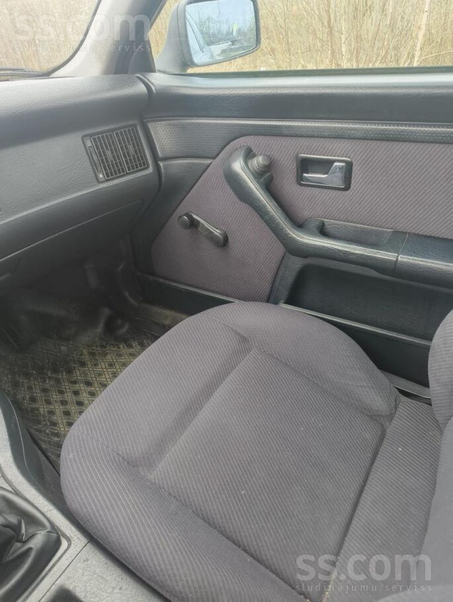 Green Audi 80 1995 in Saldus, with an engine capacity of 2.00 L and mileage of 360 thousand km for 1250 €, photo 7 on AUTOMOTO.COM.LV