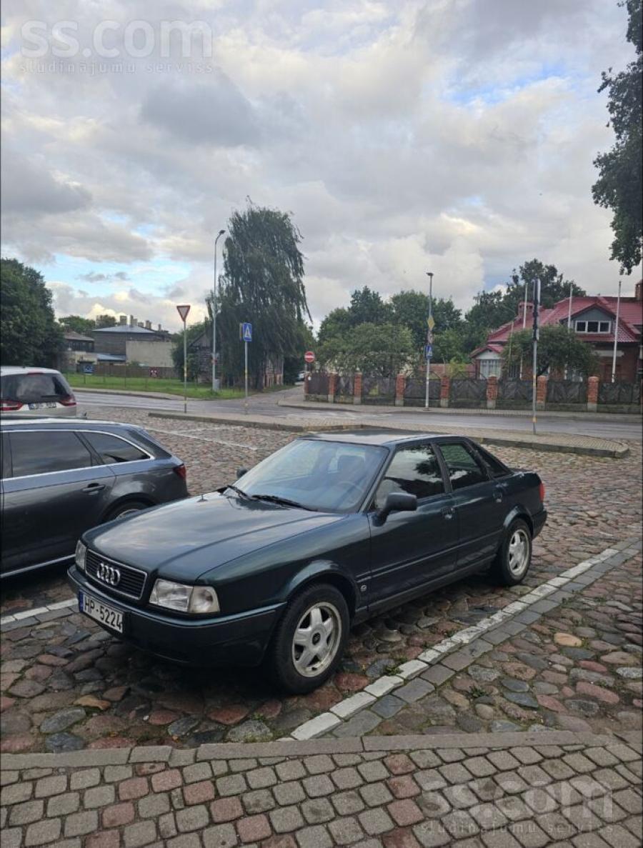 Green Audi 80 1995 in Saldus, with an engine capacity of 2.00 L and mileage of 360 thousand km for 1250 €, photo 9 on AUTOMOTO.COM.LV