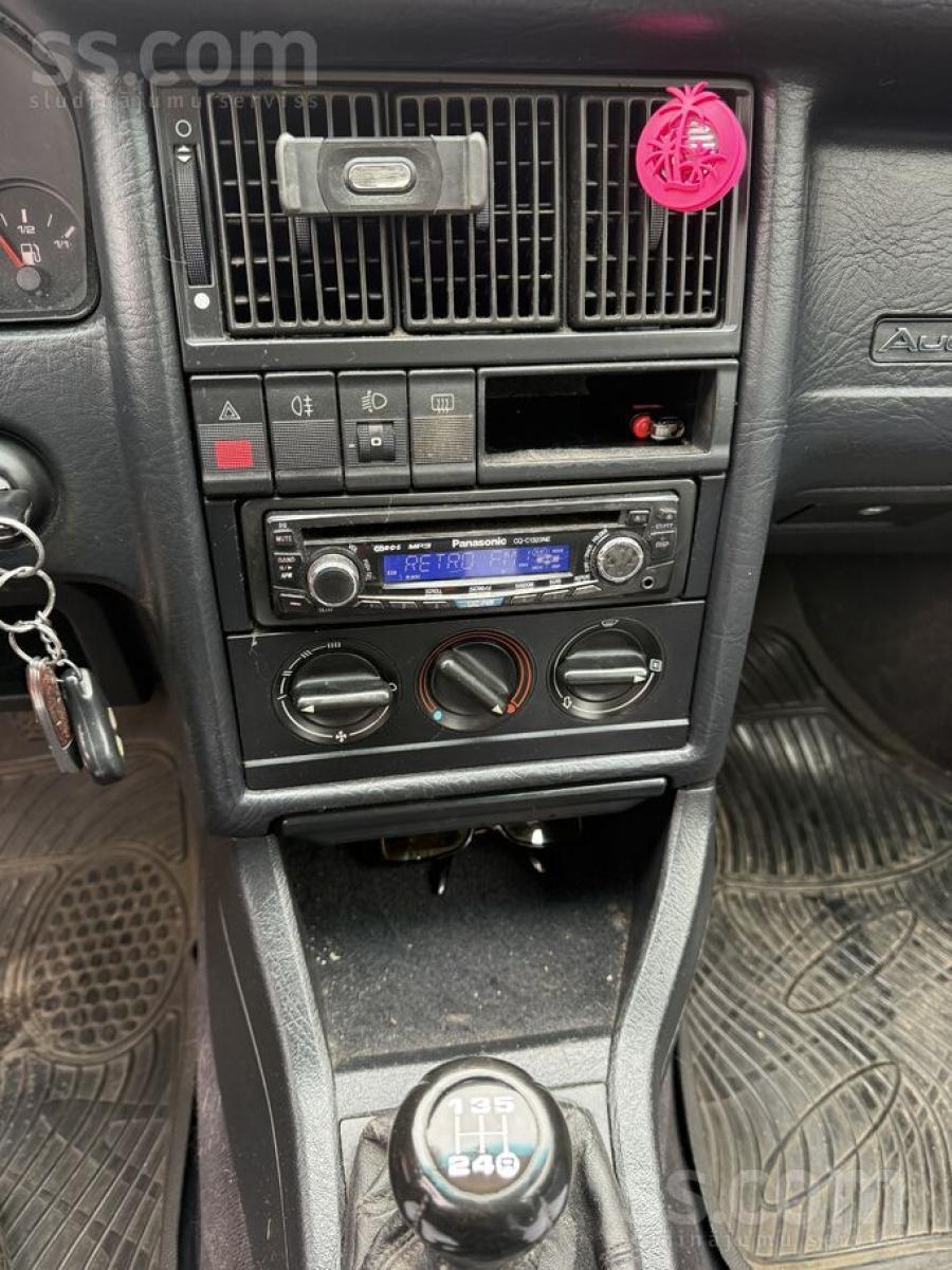 Green Audi 80 1995 in Daugavpils, with an engine capacity of 2.00 L and mileage of 337 thousand km for 520 €, photo 11 on AUTOMOTO.COM.LV