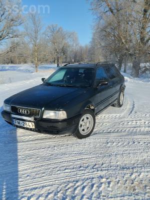 Green Audi 80 1993 in Riga, with an engine capacity of 1.90 L and mileage of 336 thousand km for 950 €, photo 3 on AUTOMOTO.COM.LV