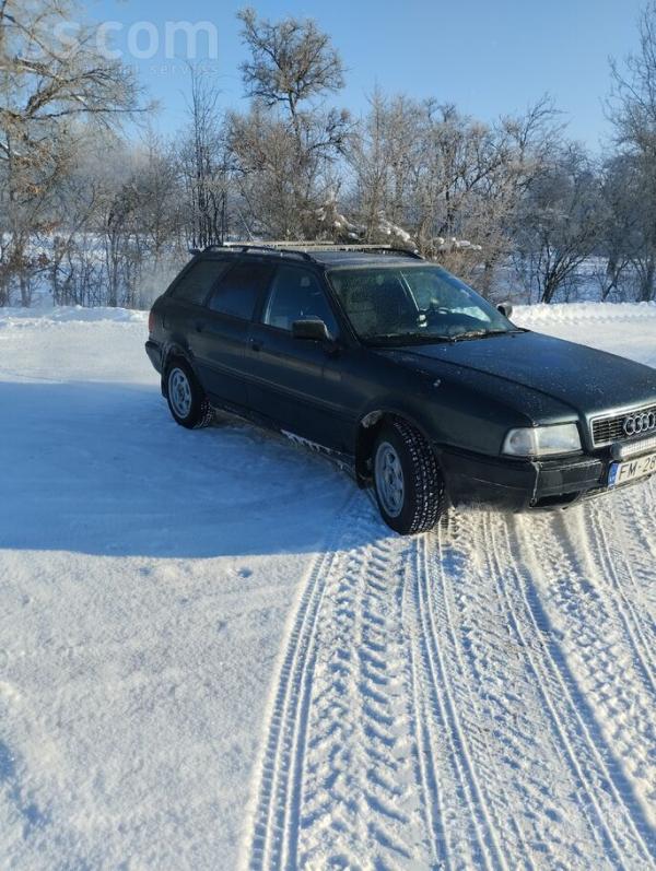 Zaļš Audi 80 1993 Rīga, ar dzinēja tilpumu 1.90 L un nobraukumu 336 tūkst. km par 950 €, foto 4 vietnē AUTOMOTO.COM.LV