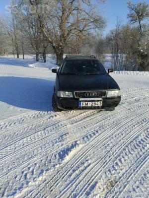 Green Audi 80 1993 in Riga, with an engine capacity of 1.90 L and mileage of 336 thousand km for 950 €, photo 5 on AUTOMOTO.COM.LV
