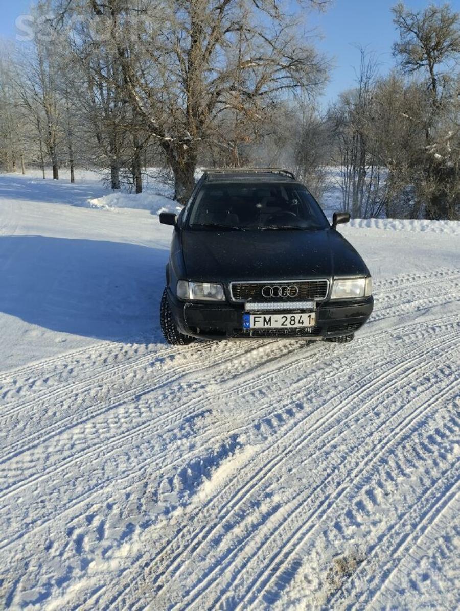 Green Audi 80 1993 in Riga, with an engine capacity of 1.90 L and mileage of 336 thousand km for 950 €, photo 5 on AUTOMOTO.COM.LV