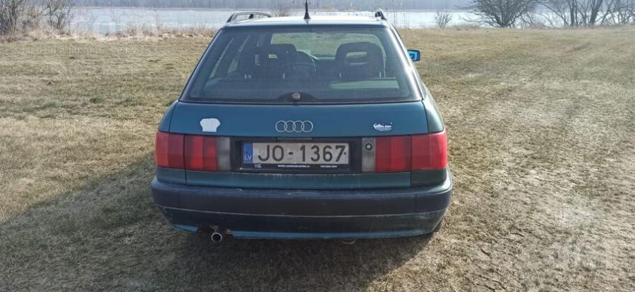 Green Audi 80 1993 in Riga, with an engine capacity of 2.00 L and mileage of 265 thousand km for 450 €, photo 5 on AUTOMOTO.COM.LV