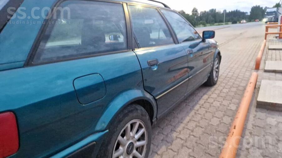 Green Audi 80 1993 in Riga, with an engine capacity of 1.90 L and mileage of 0 thousand km for 530 €, photo 4 on AUTOMOTO.COM.LV