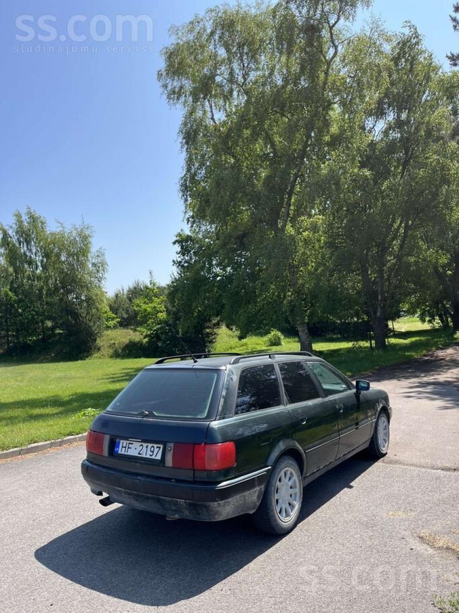 Green Audi 80 1994 in Liepaja, with an engine capacity of 2.00 L and mileage of 340 thousand km for 850 €, photo 3 on AUTOMOTO.COM.LV
