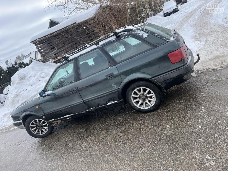Green Audi 80 1994 in Vilnius, with an engine capacity of 1.90 L and mileage of 2 thousand km for 550 €, photo 2 on AUTOMOTO.COM.LV