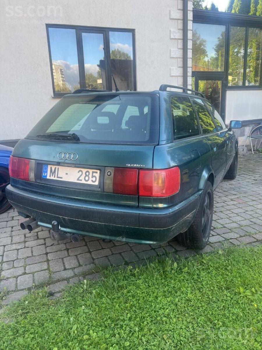 Green Audi 80 1994 in Riga, with an engine capacity of 2.30 L and mileage of 370 thousand km for 2900 €, photo 3 on AUTOMOTO.COM.LV