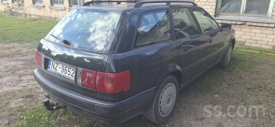 Green Audi 80 1994 in Talsi, with an engine capacity of 2.00 L and mileage of 390 thousand km for 700 €, photo 6 on AUTOMOTO.COM.LV
