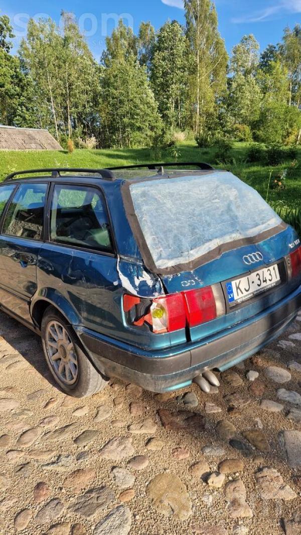 Zaļš Audi 80 1994 Rīga, ar dzinēja tilpumu 1.90 L un nobraukumu 370 tūkst. km par 450 €, foto 2 vietnē AUTOMOTO.COM.LV