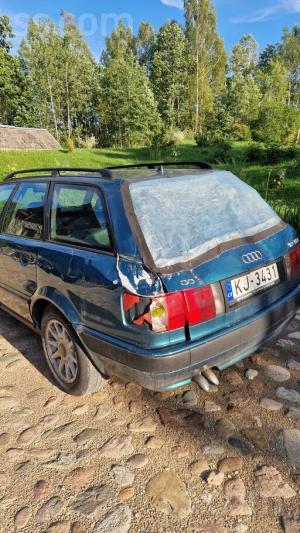Green Audi 80 1994 in Riga, with an engine capacity of 1.90 L and mileage of 370 thousand km for 450 €, photo 3 on AUTOMOTO.COM.LV