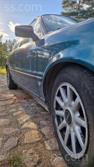 Green Audi 80 1994 in Riga, with an engine capacity of 1.90 L and mileage of 370 thousand km for 450 €, photo 5 on AUTOMOTO.COM.LV