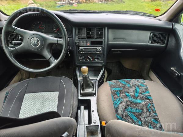 Green Audi 80 1994 in Riga, with an engine capacity of 2.00 L and mileage of 526 thousand km for 1300 €, photo 7 on AUTOMOTO.COM.LV