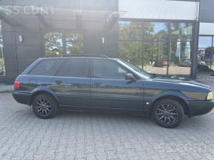 Zaļš Audi 80 1995 Dobele, ar dzinēja tilpumu 2.00 L un nobraukumu 245 tūkst. km par 1600 €, foto 4 vietnē AUTOMOTO.COM.LV