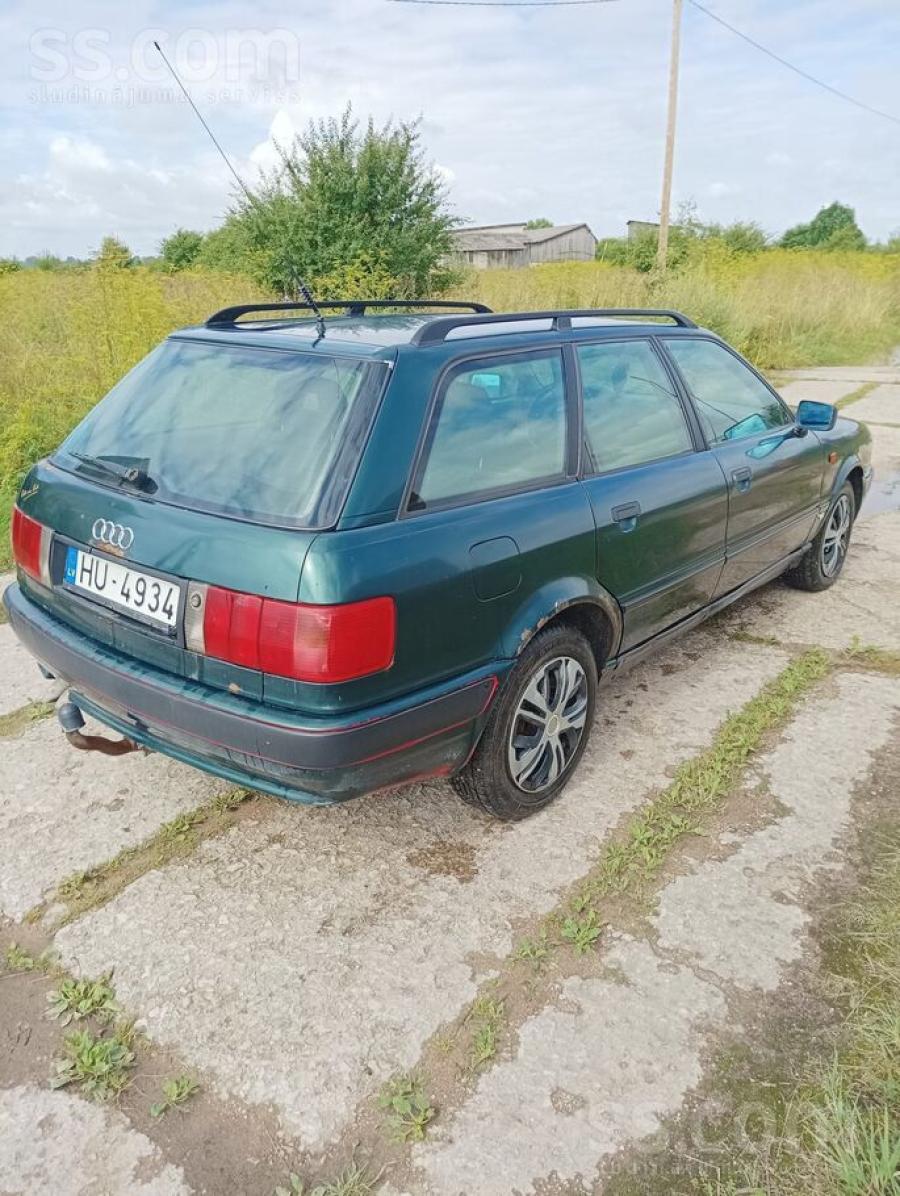 Zaļš Audi 80 1995 Bauska, ar dzinēja tilpumu 1.90 L un nobraukumu 600 tūkst. km par 800 €, foto 5 vietnē AUTOMOTO.COM.LV