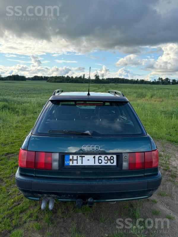 Zaļš Audi 80 1995 Bauska, ar dzinēja tilpumu 1.90 L un nobraukumu 397 tūkst. km par 940 €, foto 1 vietnē AUTOMOTO.COM.LV