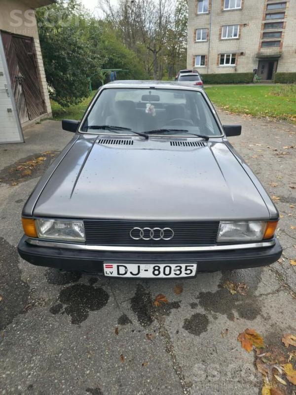 Pelēks Audi 80 1983 Talsi, ar dzinēja tilpumu 1.60 L un nobraukumu 271 tūkst. km par 4000 €, foto 6 vietnē AUTOMOTO.COM.LV