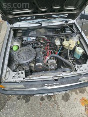 Pelēks Audi 80 1983 Talsi, ar dzinēja tilpumu 1.60 L un nobraukumu 271 tūkst. km par 4000 €, foto 8 vietnē AUTOMOTO.COM.LV